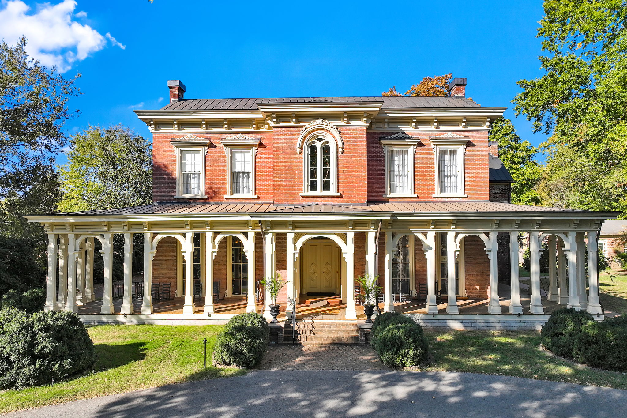 Oaklands Mansion Oaklands Mansion - Murfreesboro, Tennessee History Tours